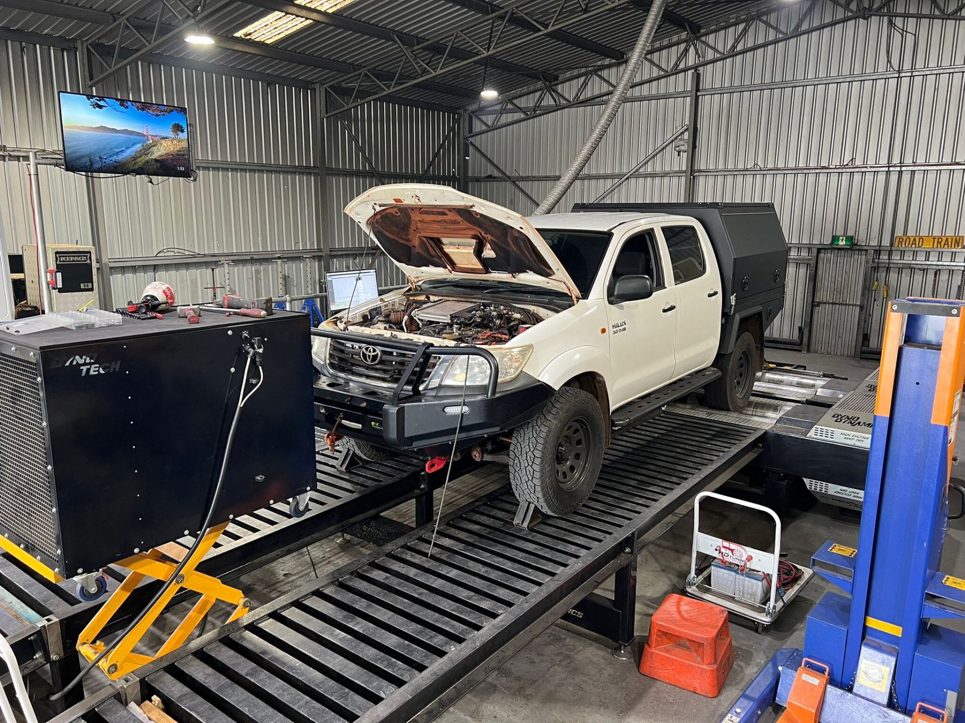 Unleashing Performance - 2012 Toyota Hilux Custom Dyno Tune – HD Tuning